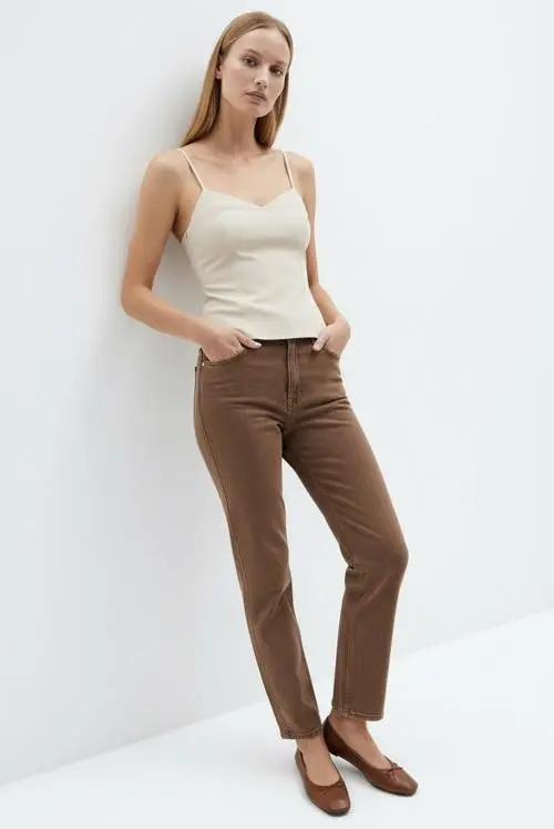 EXQUISE Rivera Sleeveless Blouse