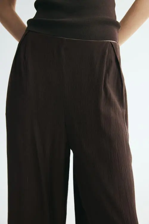 H&M Crinkled Viscose-blend Loose-fit Pants - Dark Brown