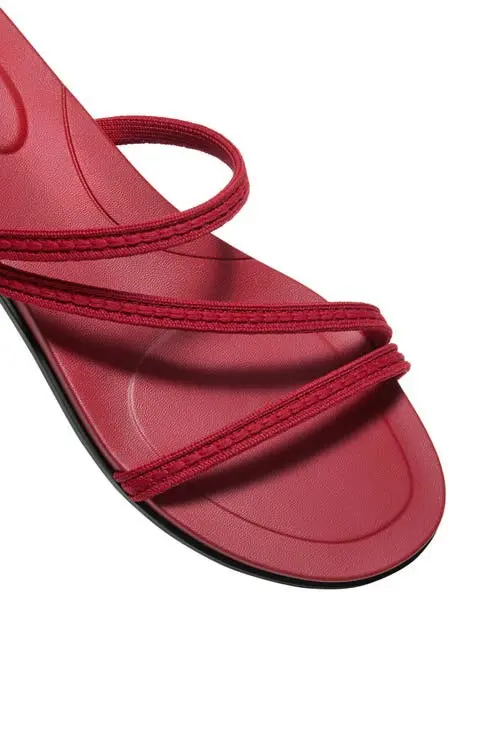 Vivaia Round-toe Flip-flops - Ruby Red