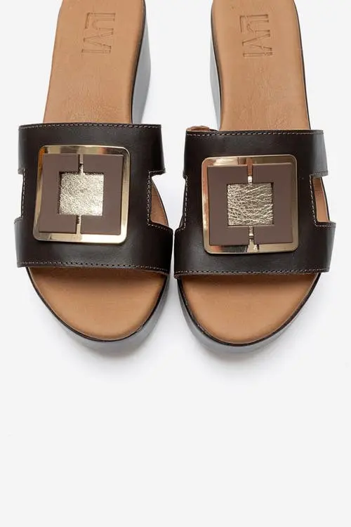 FOREVER & ALWAYS SHOES Hiola Leather Platform Sandal - Brown