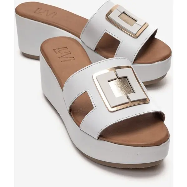 FOREVER & ALWAYS SHOES Hiola Leather Platform Sandal