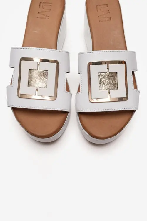FOREVER & ALWAYS SHOES Hiola Leather Platform Sandal