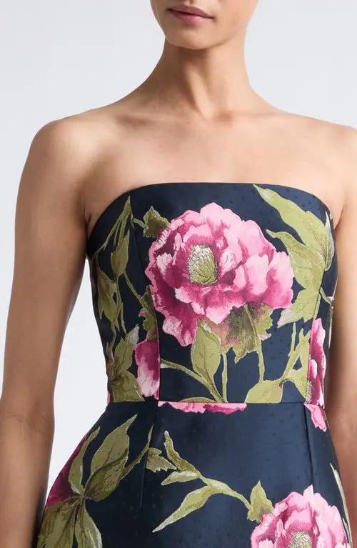 Carolina Herrera Peony Jacquard Strapless Gown