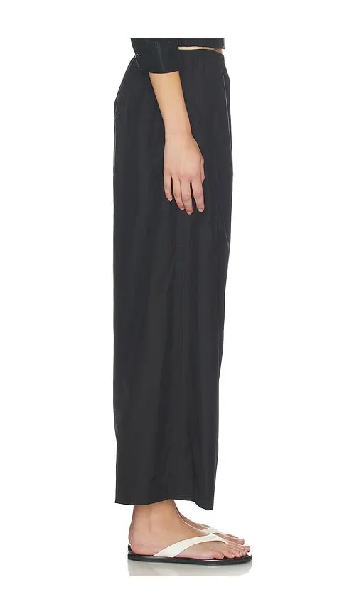 Theory Fluid Cropped Pants
