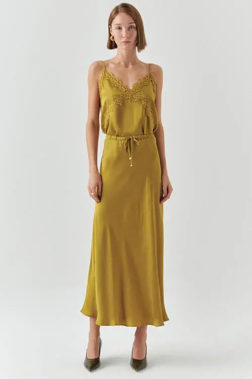 EXQUISE Lace Trim V-neck Camisole - Lime