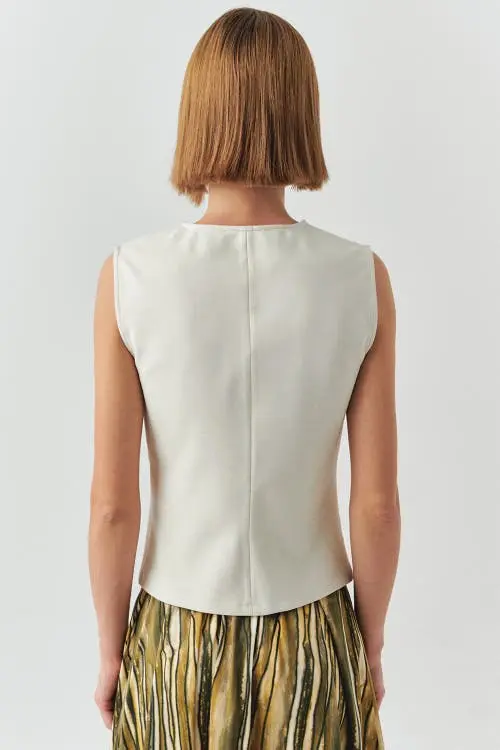 EXQUISE Baylor Sleeveless Knit Blouse