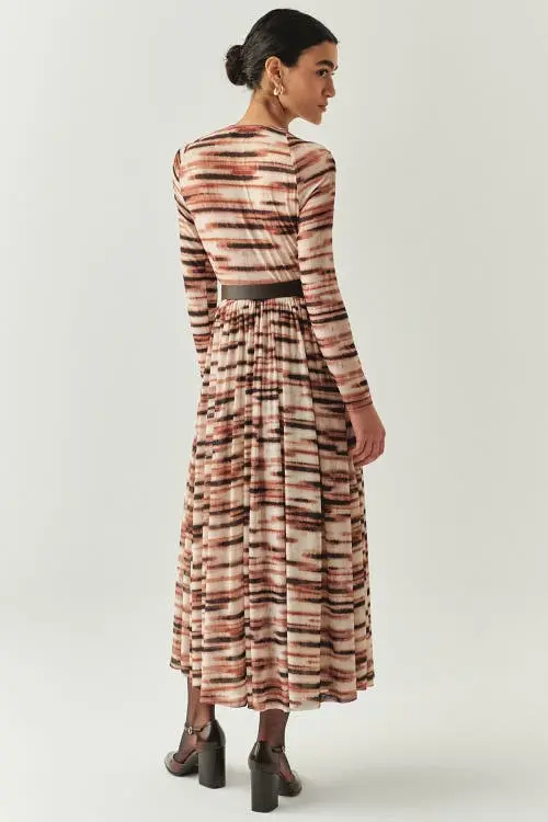 EXQUISE Bellamy K. Midi Dress With V-neck And Long Sleeves