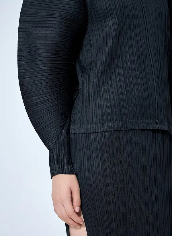 Issey Miyake Pleated Zip-up Top