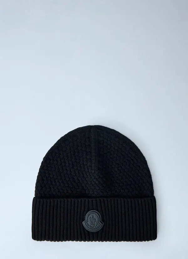 Moncler Ribbed Knit Beanie With Logo Patch - Black