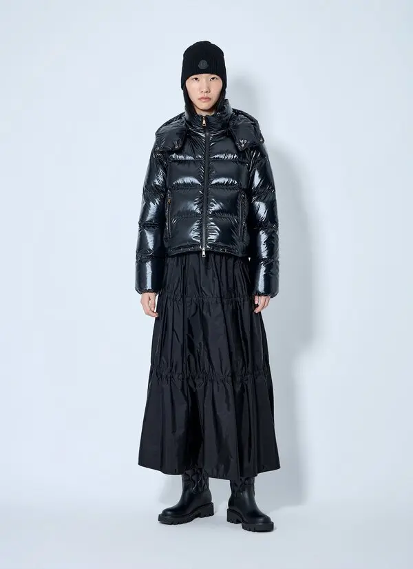 Moncler Niveole Short Down Jacket - Black