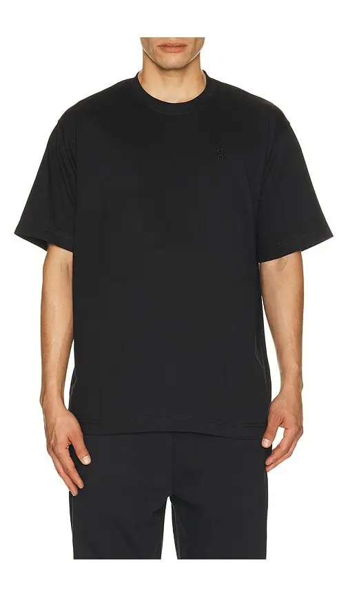 On Club Collective-t In . Also - Black