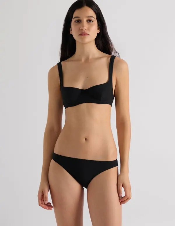 Araks Ujlia Bikini Top - Black