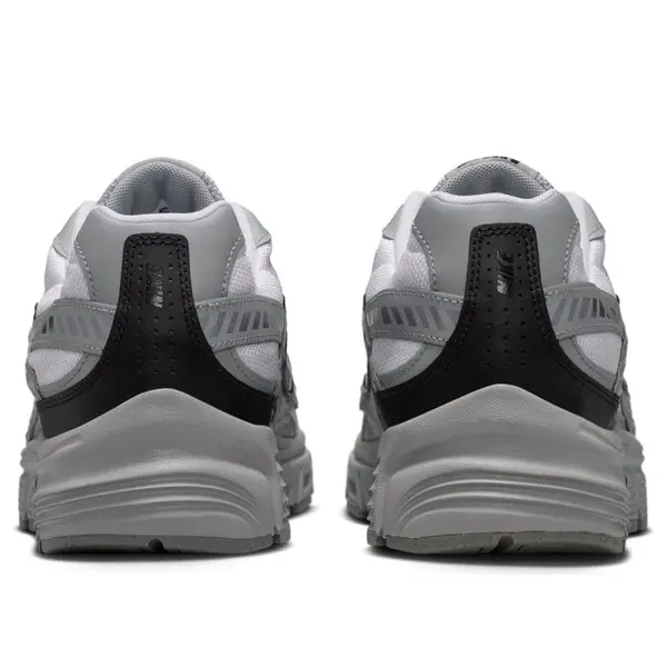 Nike Initiator Athletic Sneakers - Grey/white/black