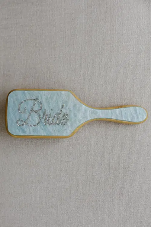 UNTAMED PETALS Best Day Bride Hair Brush