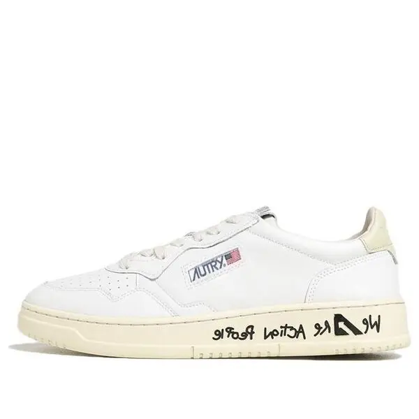 AUTRY Medalist Words Low Leather Sneakers - White