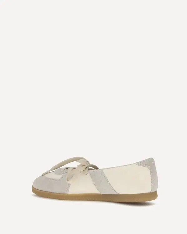 MAISON MARGIELA Lace-up Leather Ballerinas - Cream
