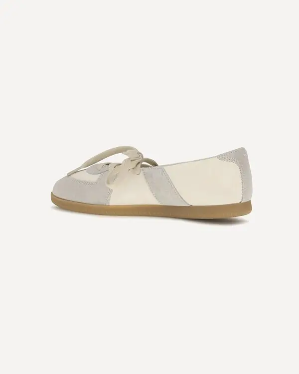 MAISON MARGIELA Lace-up Leather Ballerinas - Cream
