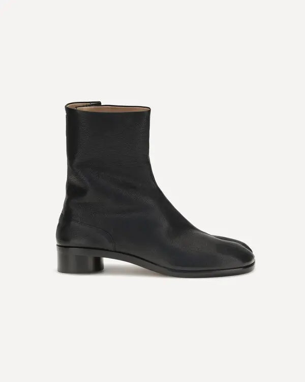 MAISON MARGIELA Tabi Ankle Boots In Grained Leather