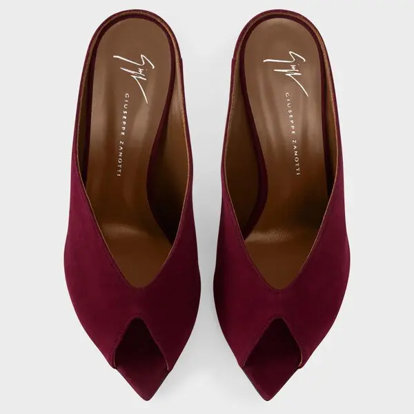GIUSEPPE ZANOTTI Intriigo Cluedo 105