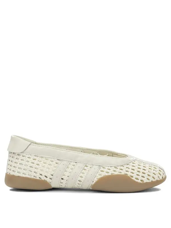 ADIDAS ORIGINALS Taekwondo Mei' Classic Ballet Flats - White