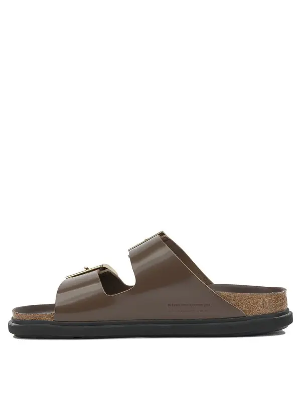 BIRKENSTOCK Arizona Droplet Buckle Low Sandals - Brown