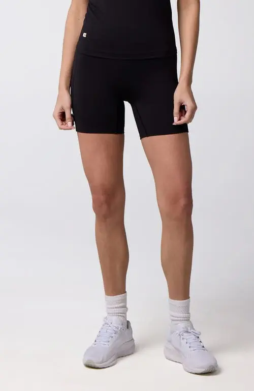 CENTERLINE ATHLETICS Essential 5" High Rise Short - Black