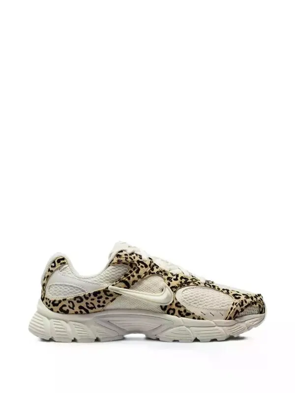 Nike V5 Rnr Leopard-print Sneakers - Neutrals