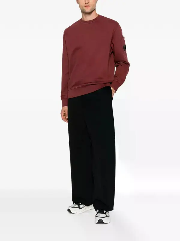 C.P. COMPANY Lens Detail Crewneck Sweatshirt - Red