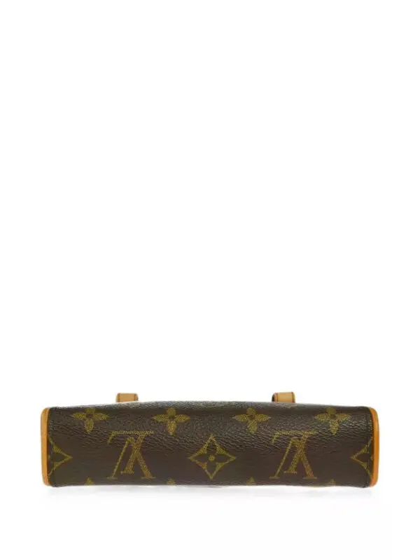 LOUIS VUITTON 2002 Florentine Belt Bag
