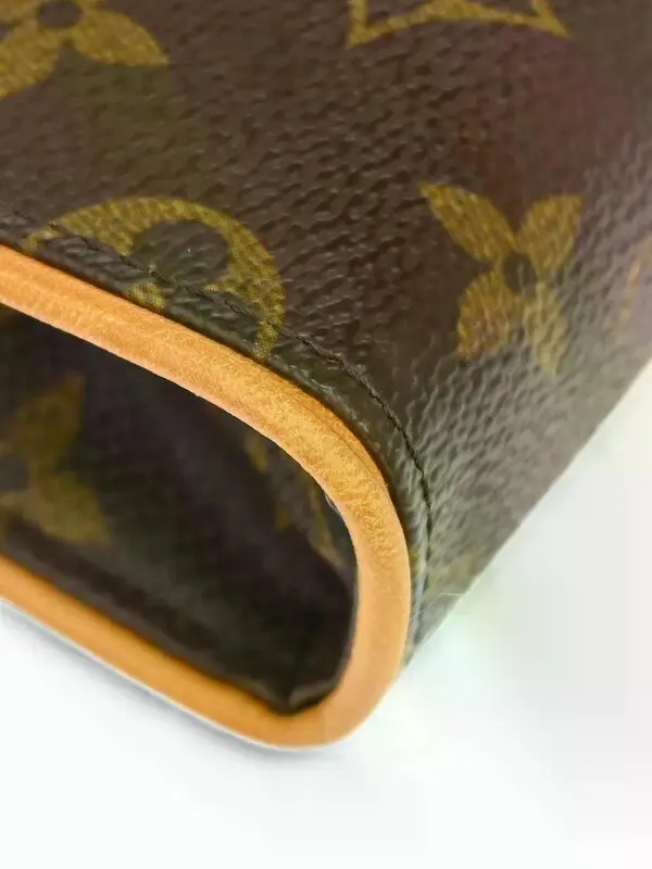 LOUIS VUITTON 2002 Florentine Belt Bag