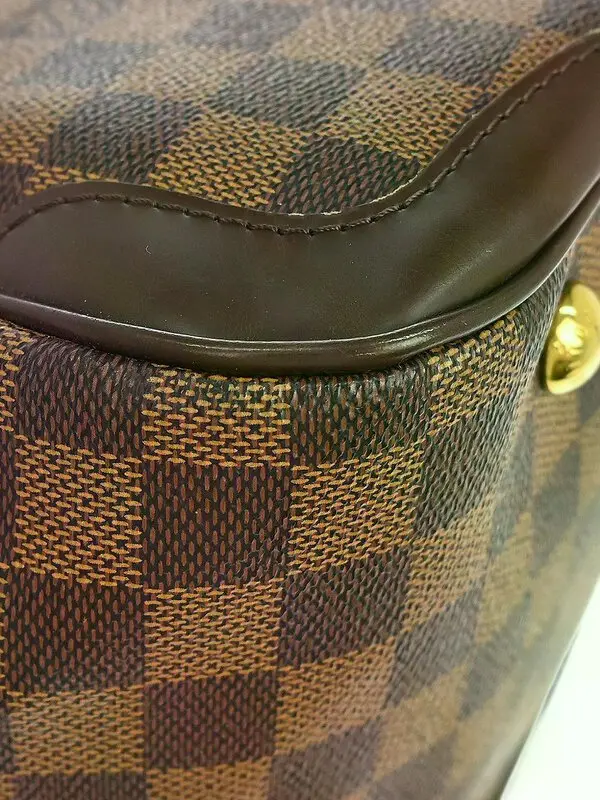 LOUIS VUITTON 2010 Mm Verona Tote Bag