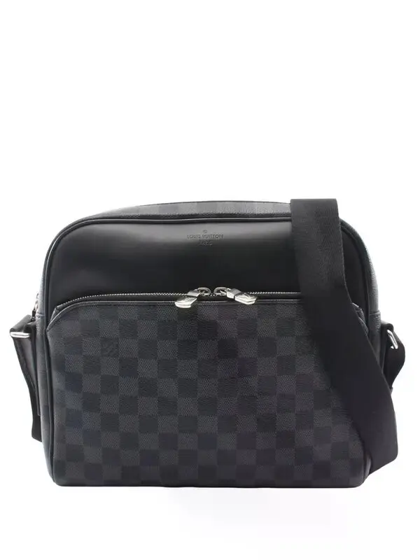 LOUIS VUITTON 2018 Damier Graphite Dayton Reporter Pm Crossbody Bag - Black