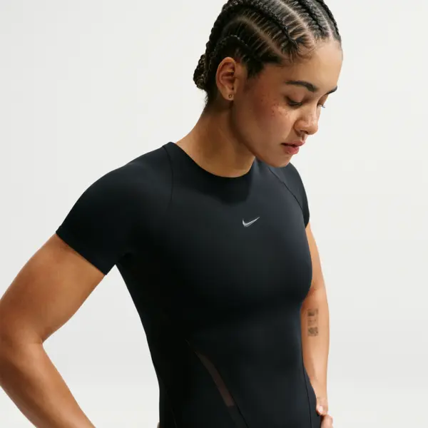 Nike Universa Dri-fit Short-sleeve Top - Black