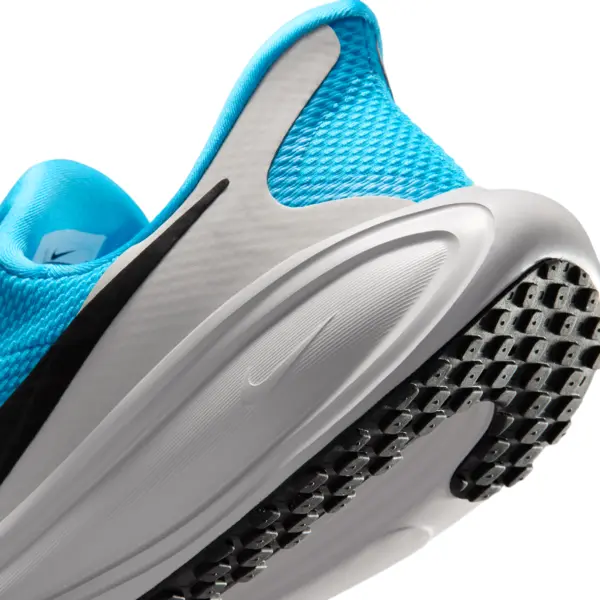 Nike Revolution Easyon Road Running Shoes