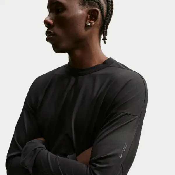 Nike 24.7 Impossiblysoft Light Dri-fit Long-sleeve Top