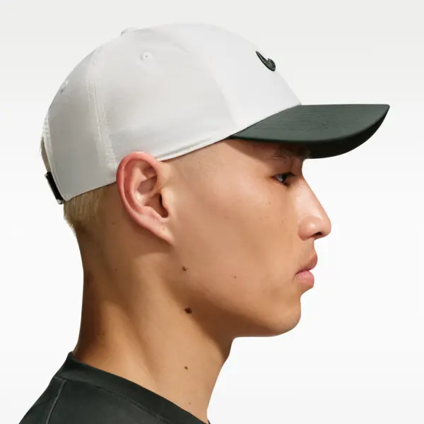 Nike Dri-fit Club Structured Swoosh Cap