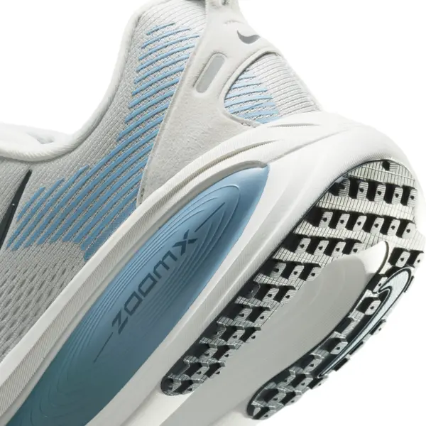 Nike Vomero 18 Road Running Shoes