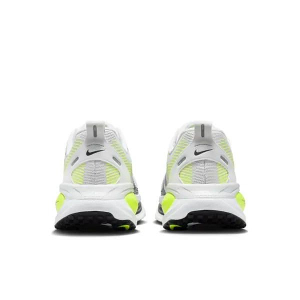 Nike Vomero 18 Road Running Shoes