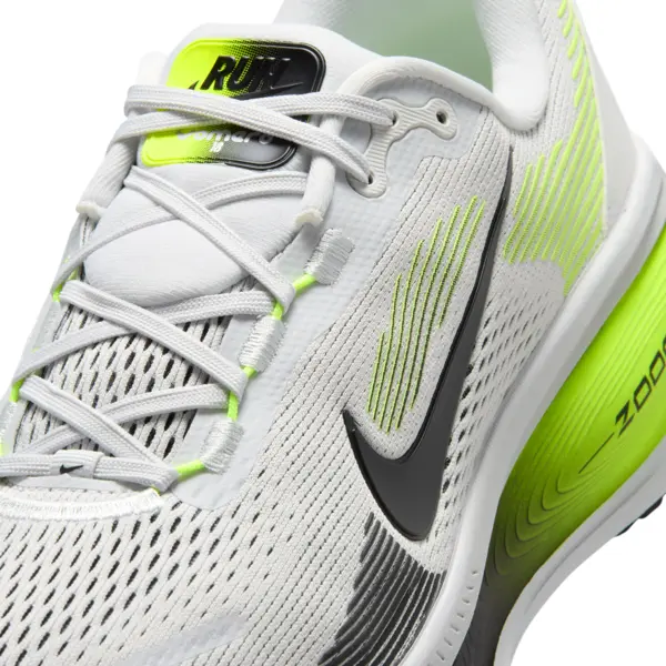 Nike Vomero 18 Road Running Shoes