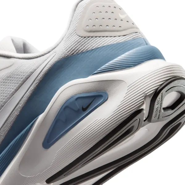 Nike Structure 26 Road Running Shoes