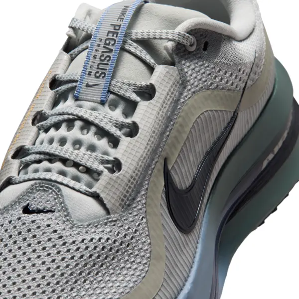 Nike Pegasus Premium Road Running Shoes