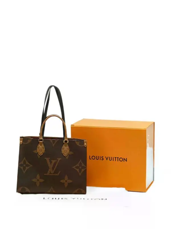 LOUIS VUITTON Onthego Monogram Giant Reverse Tote Bag