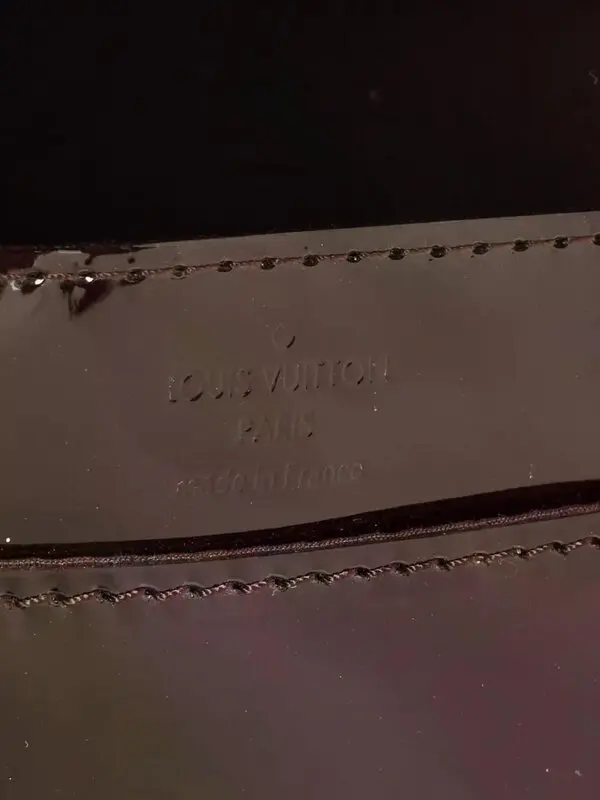 LOUIS VUITTON Louise Clutch Bag With Chain Strap