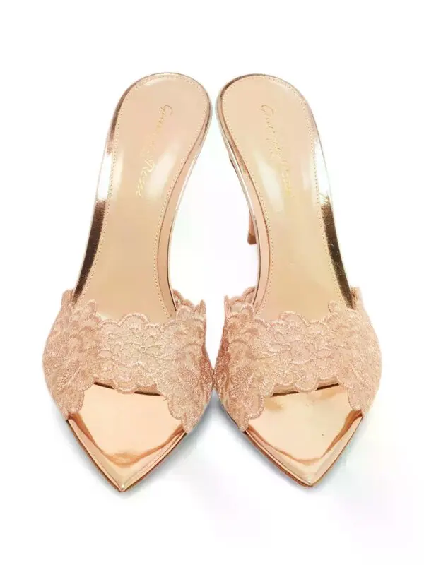 GIANVITO ROSSI Dorotea Lace Sandals - Pink