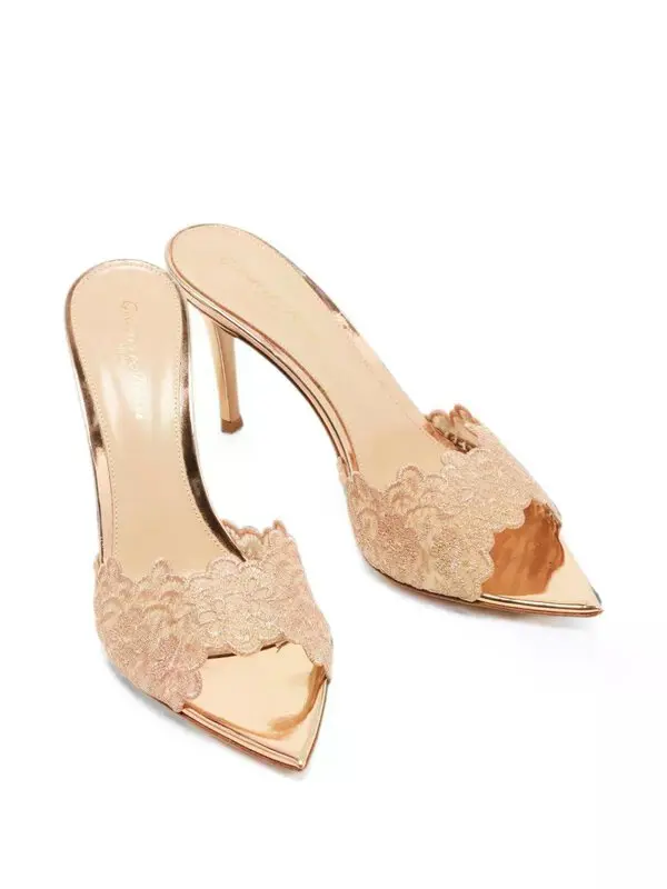 GIANVITO ROSSI Dorotea Lace Sandals - Pink