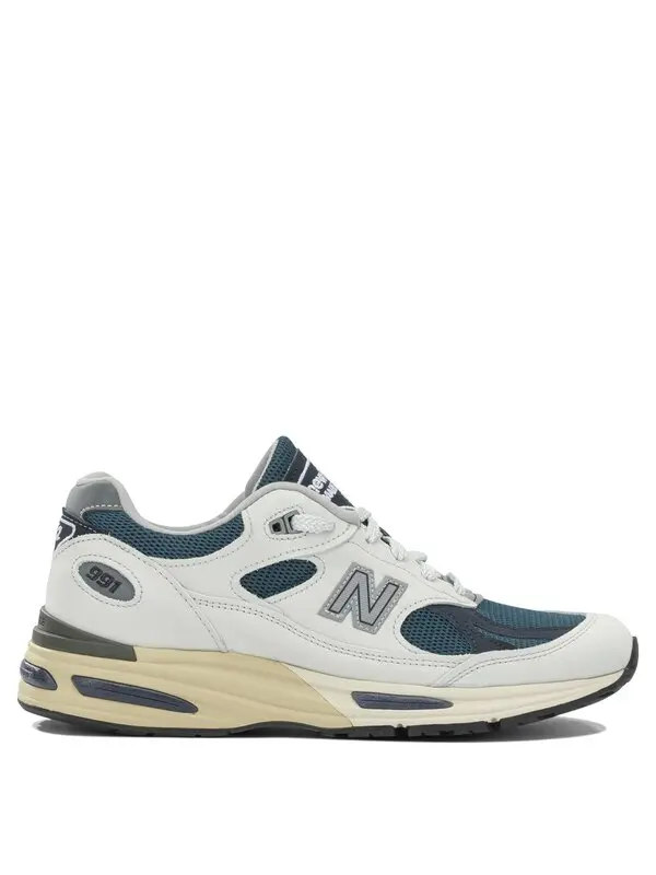 NEW BALANCE Made Inv2' Low Top Sneakers - Grey