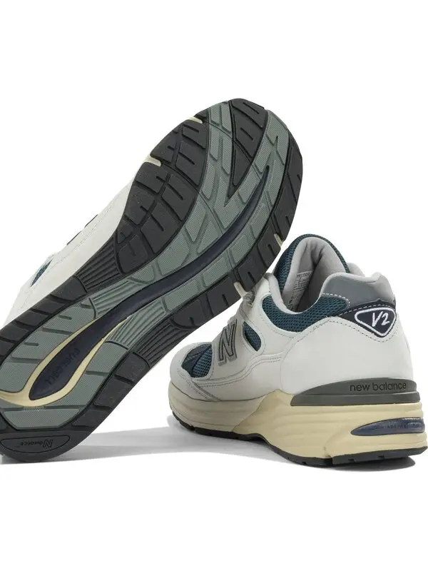 NEW BALANCE Made Inv2' Low Top Sneakers