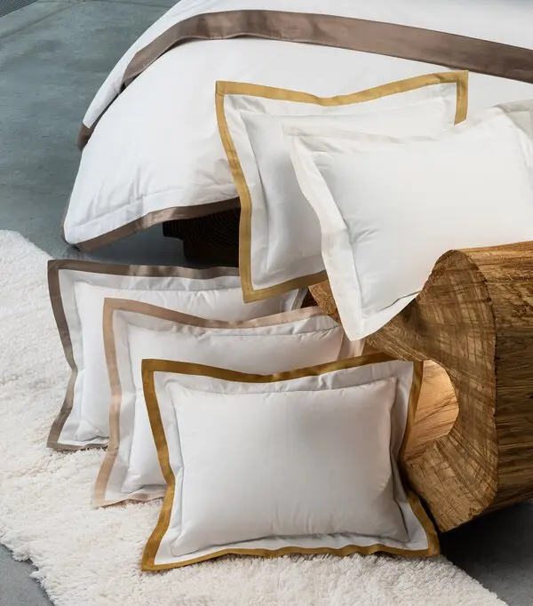 CELSO DE LEMOS Hella Super King Duvet Cover