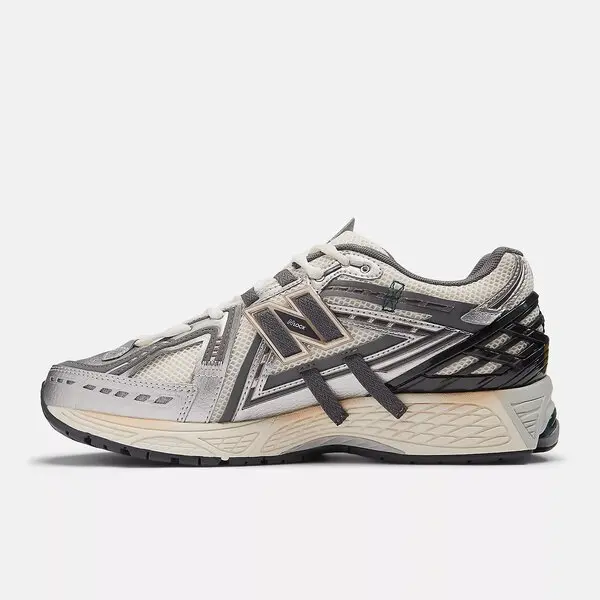 NEW BALANCE 1906 Lace-up Sneakers