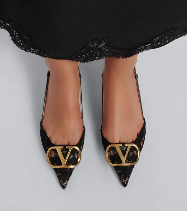 Valentino Garavani Vlogo Lace Slingback Pumps - Black